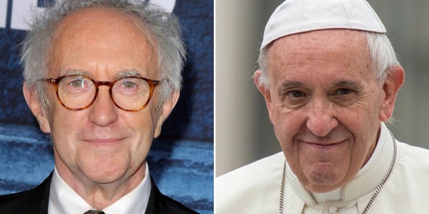 Aleteia a rencontré Jonathan Pryce, le pape François de Netflix