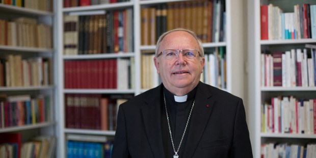 Le pape François accepte la démission du cardinal Ricard