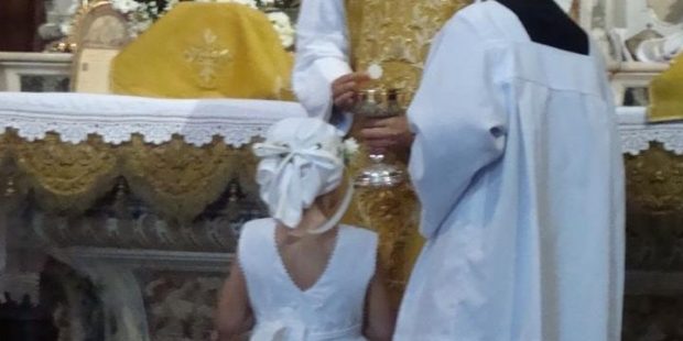 Le jour où Anne-Gabrielle Caron a fait sa première communion