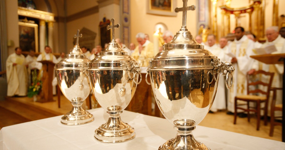 Deux excellentes raisons d’aller à la messe chrismale