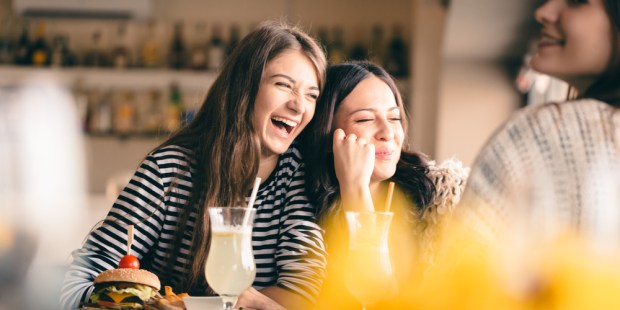 Il existe un mot pour renforcer ses relations amicales et familiales