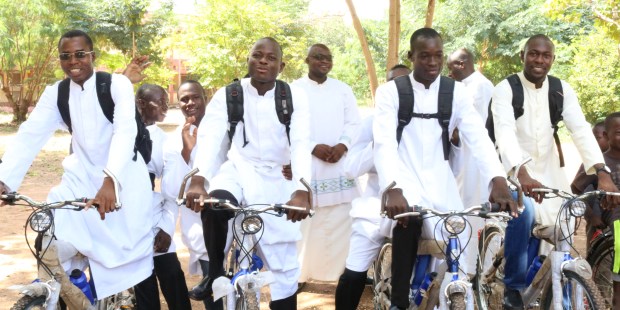 Le père Emilio Nappa nommé à la tête des OPM