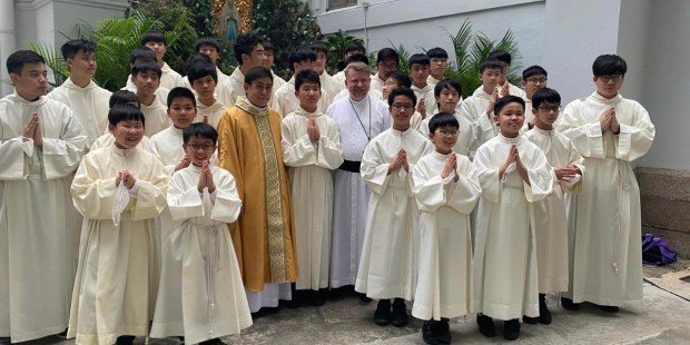 Père Dominic, Hongkongais et missionnaire… à Hong Kong