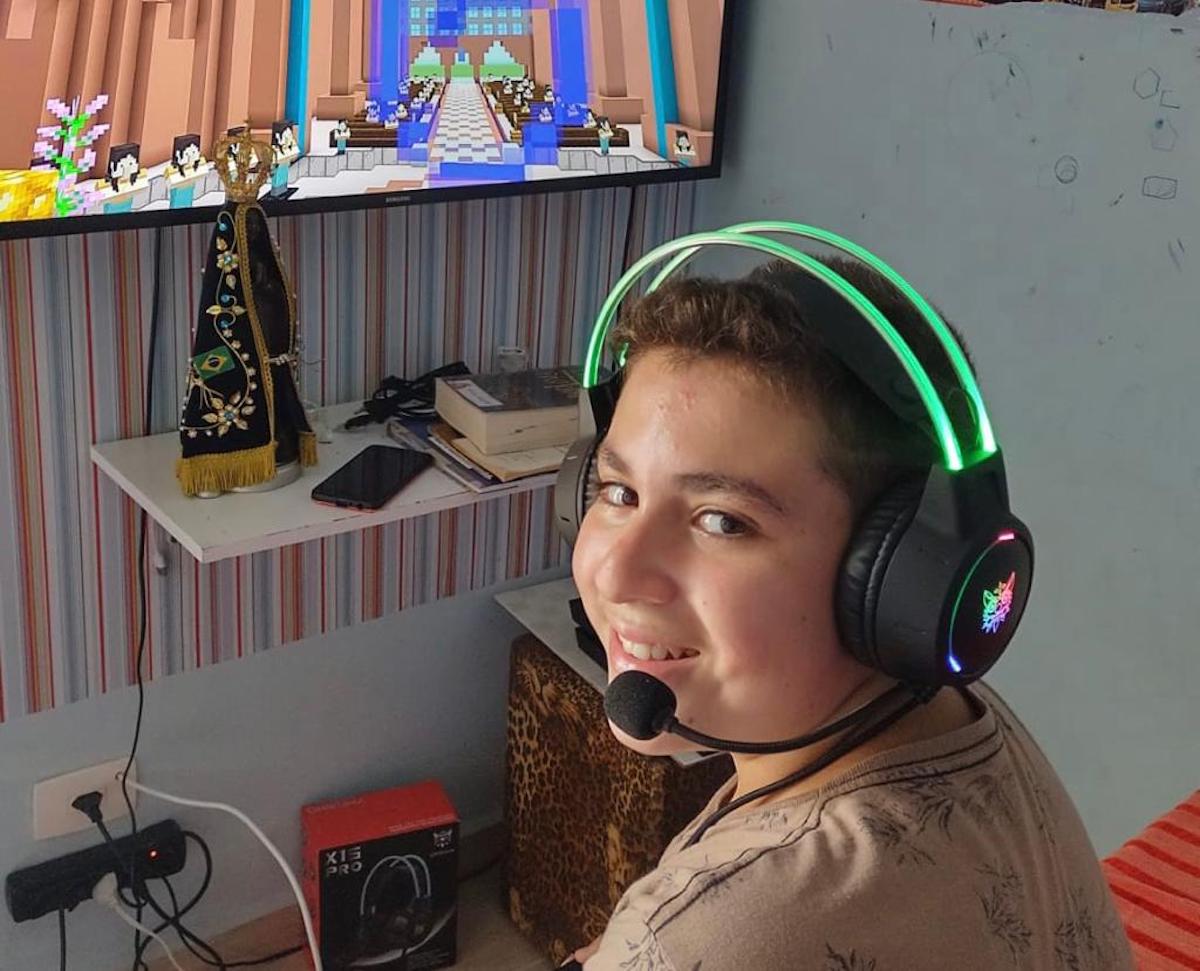 Rafael, 10 ans, construit déjà des églises (sur Minecraft)