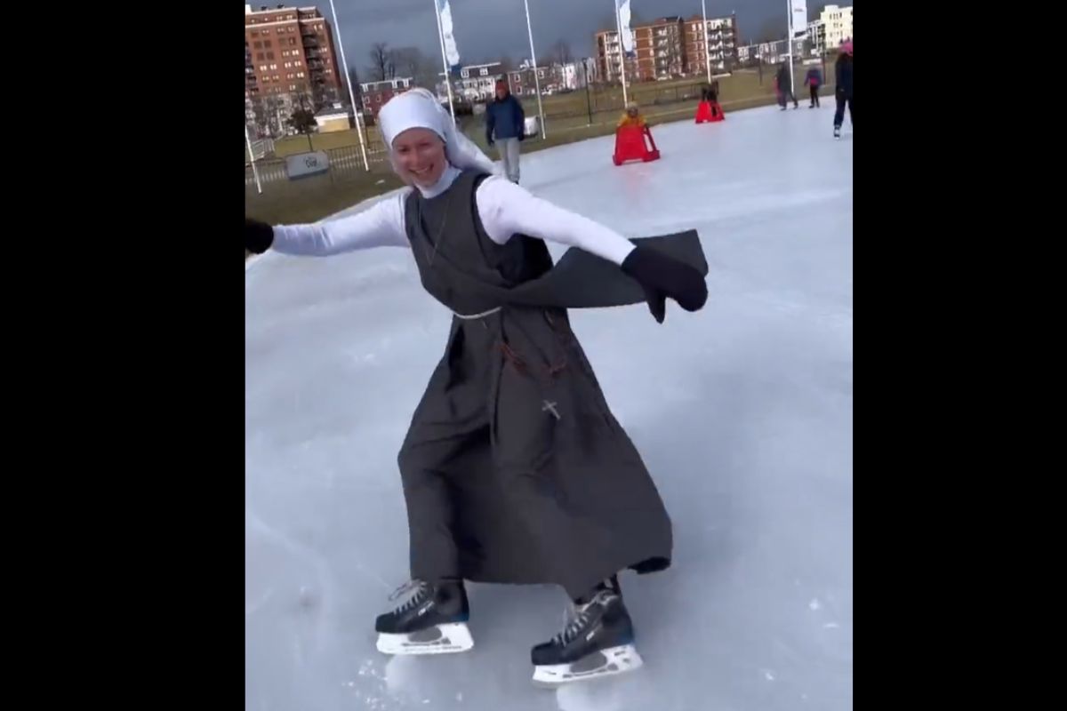 Sœur Rose, tout schuss à la patinoire