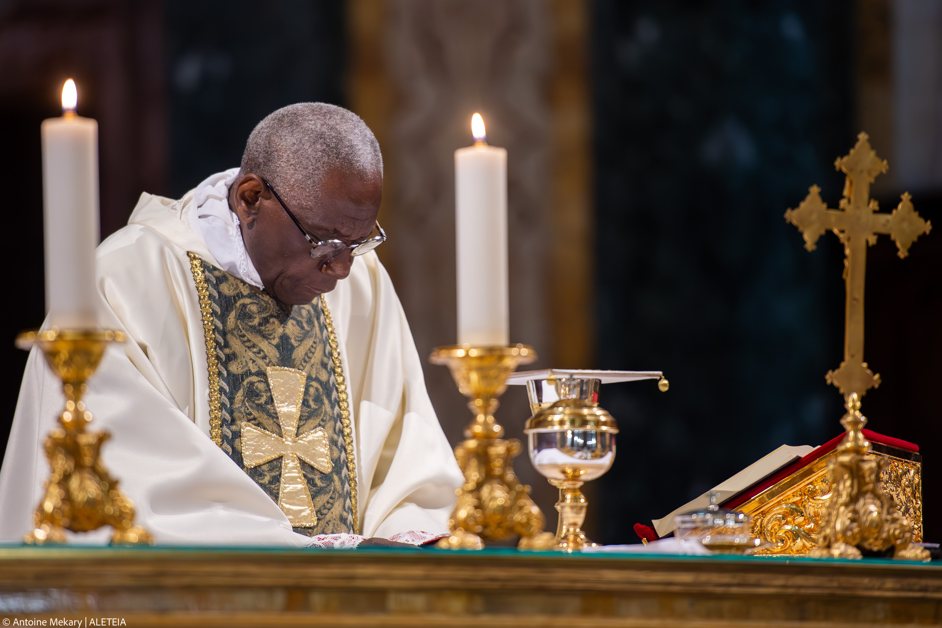 Le cardinal Sarah ne sera bientôt plus électeur du Conclave