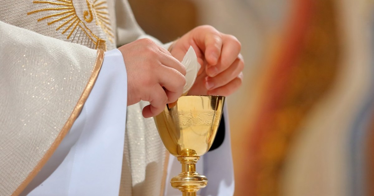 Ce que la mort du pape change à la messe