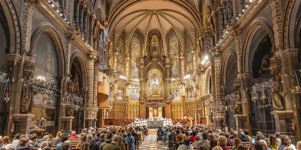 Attitude à la messe : quels gestes et à quels moment