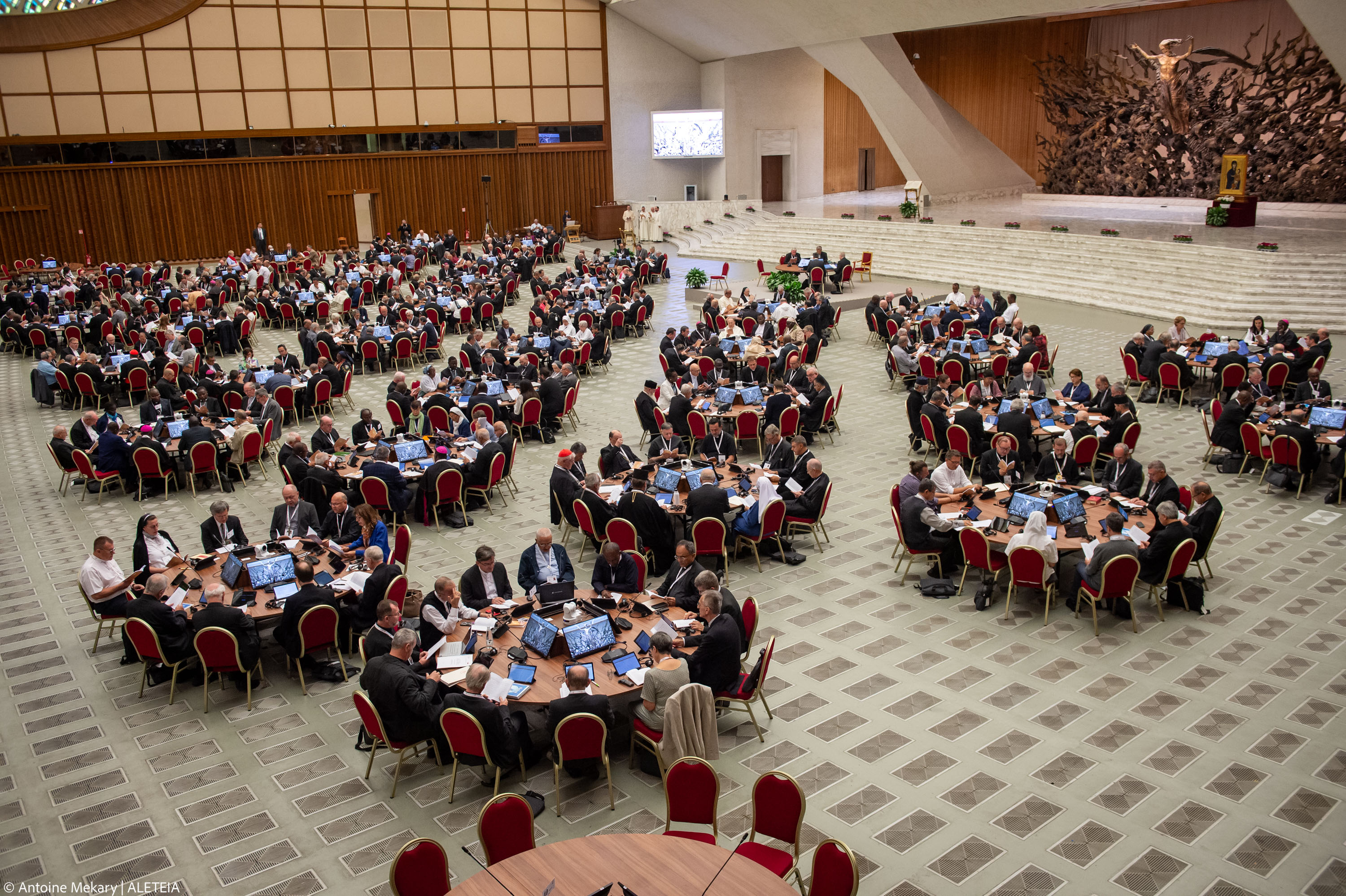 Les trois dimensions de la synodalité dans l’Église