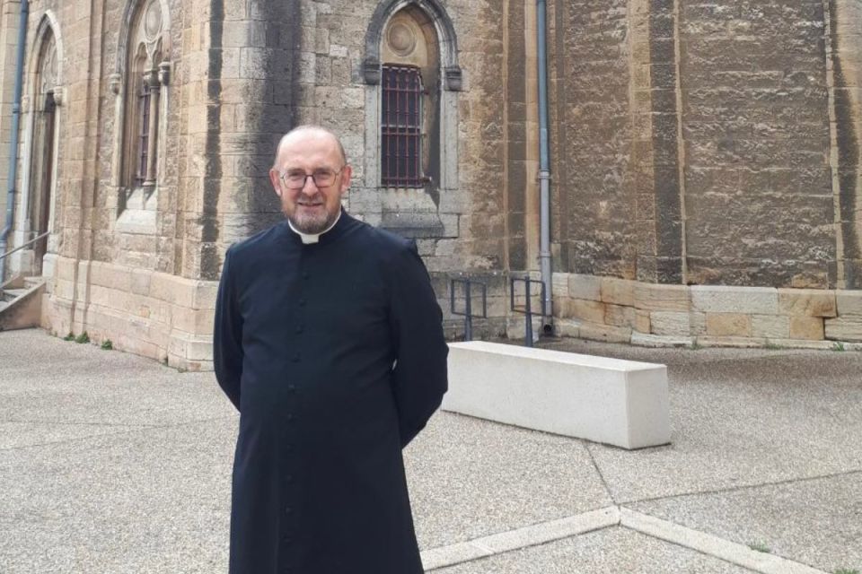 L'abbé Pattyn décrypte les symboles liturgiques sur Instagram
