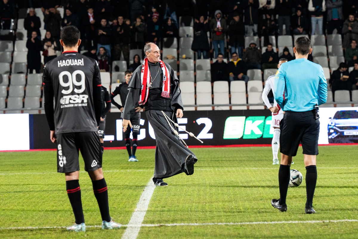 Mgr Bustillo, un cardinal de terrain