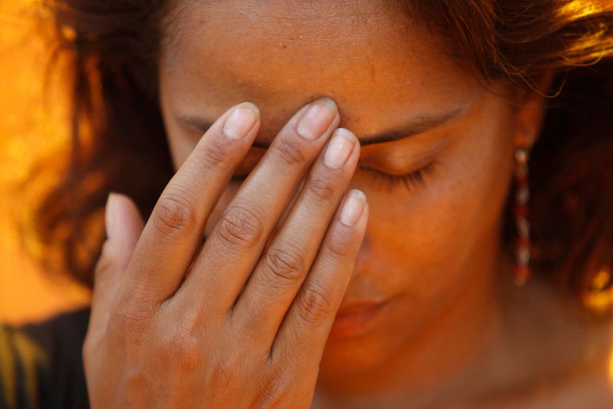 Trois manières différentes de faire le signe de croix