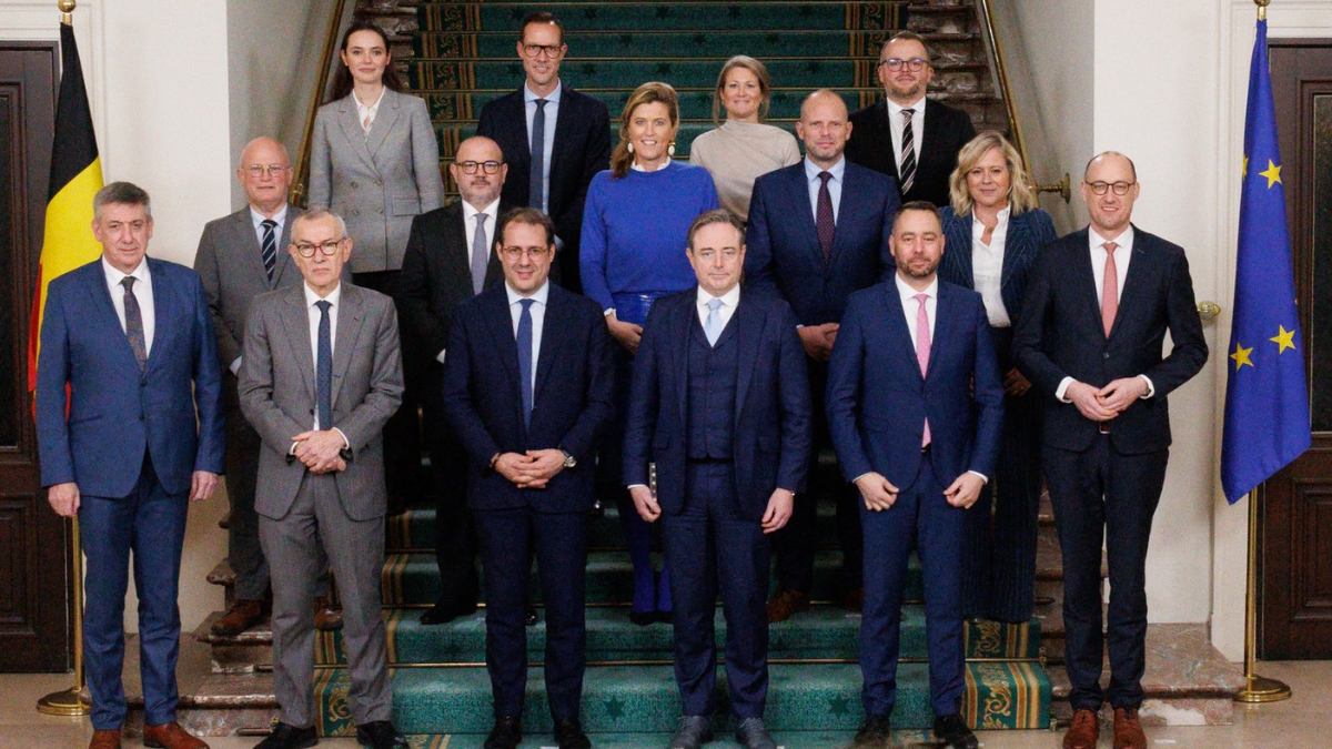 Jours fériés, fin de vie, GPA… Le programme du nouveau gouvernement belge