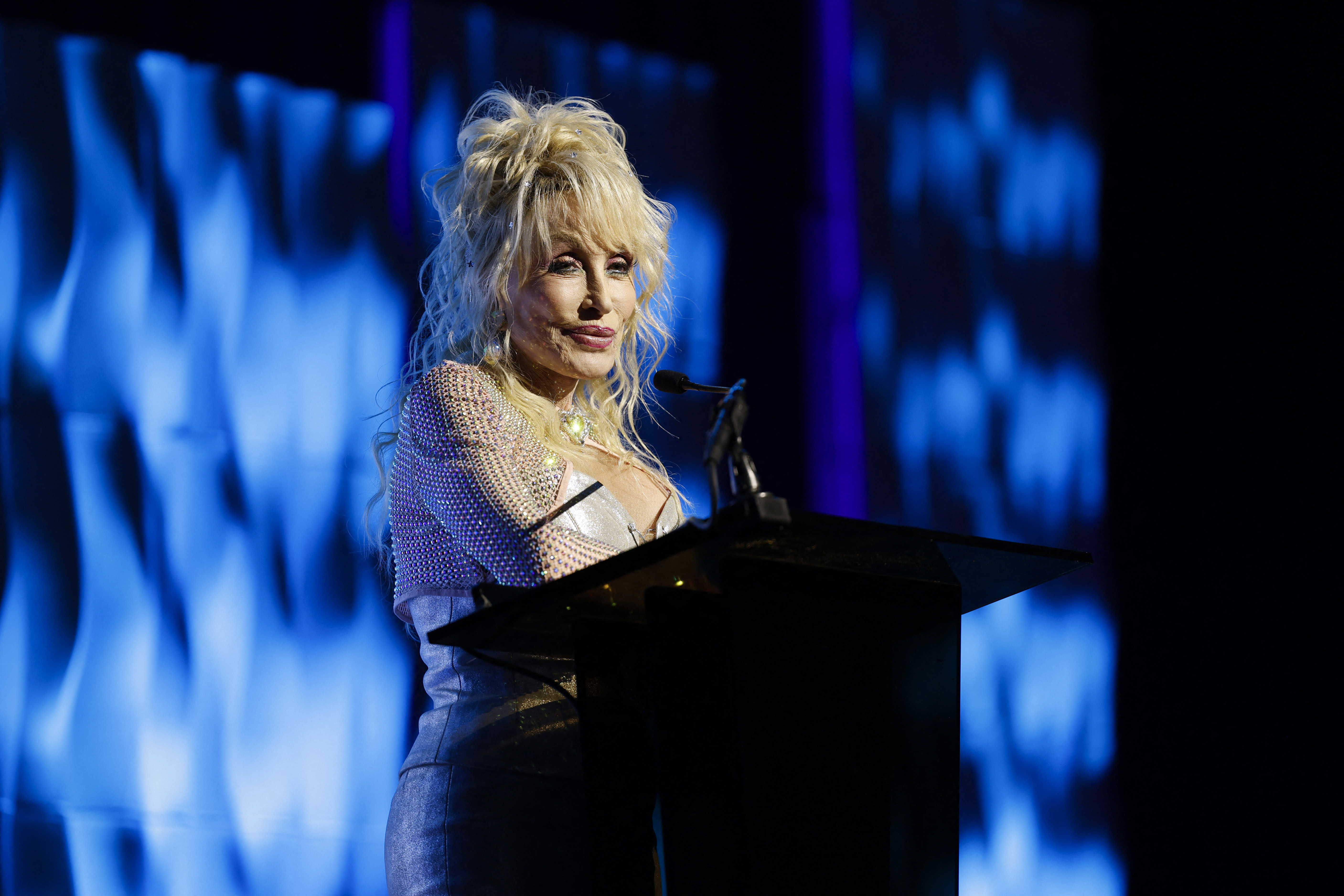 Dolly Parton à 80 ans : “J’ai l’impression que ce n’est que le début”
