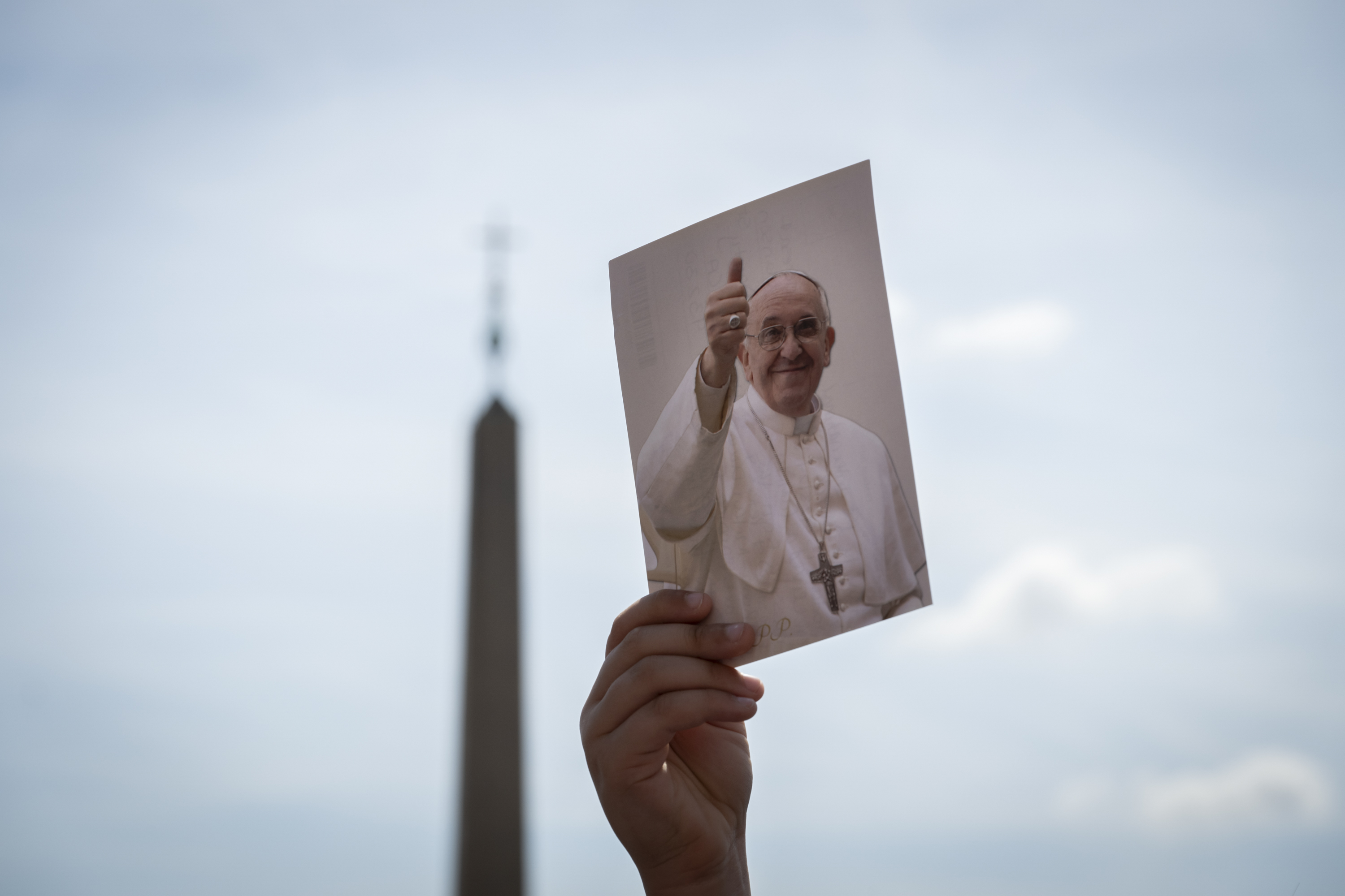 Lecture du rogito, fermeture du cercueil… La dernière nuit du Pape à ...