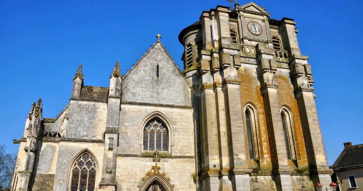 Une messe de réparation après la profanation d'un tabernacle