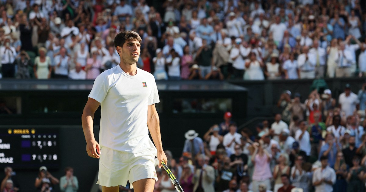 Alcazar vient en aide à une spectatrice victime d'un malaise